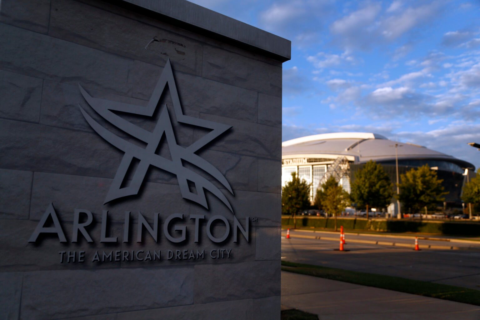 The Texas Observer: Investigating Texas Since 1954